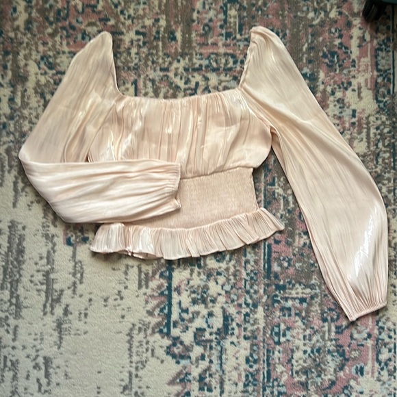 idem ditto | Tops | Pale Pink Irrideacent Top | Poshmark